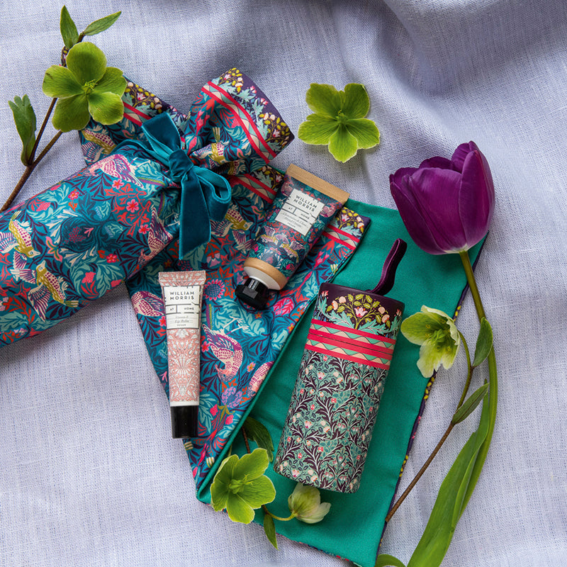 William Morris Use & Reuse Fabric Cracker Gift Set – Marie Curie Online ...